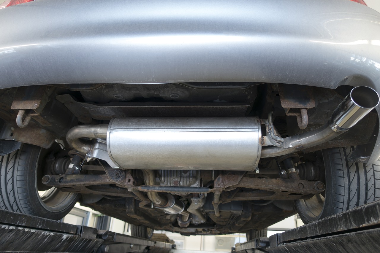 Straight Pipe vs Muffler Delete: What are the Differences?