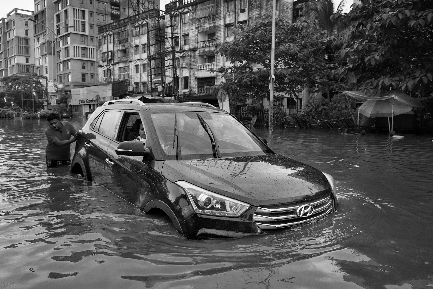 What to Do If Your Car Is Stranded in a Flood